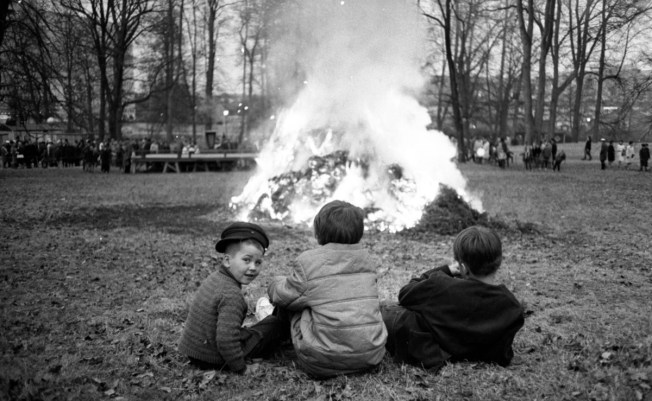 Hur firades valborgsmässoafton i Sverige förr i tiden? | Högtider och ...